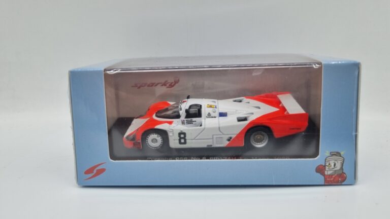 SPARK SPARKY 1.64 Porsche 956 #8 1983 6th Le Mans ( Y179 ) - Eurospec